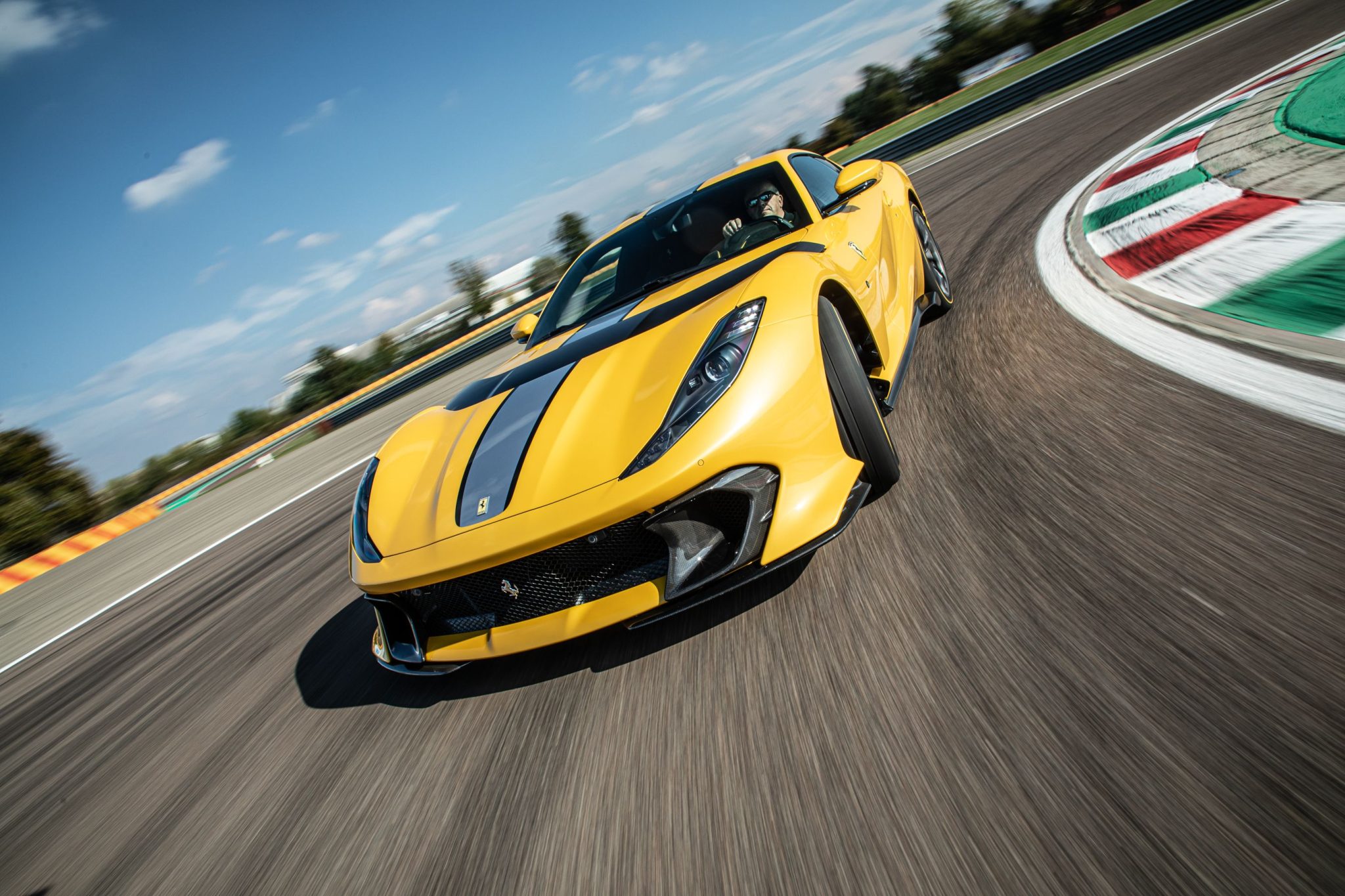 Ferrari 812 Competizione Specs, Price And Performance